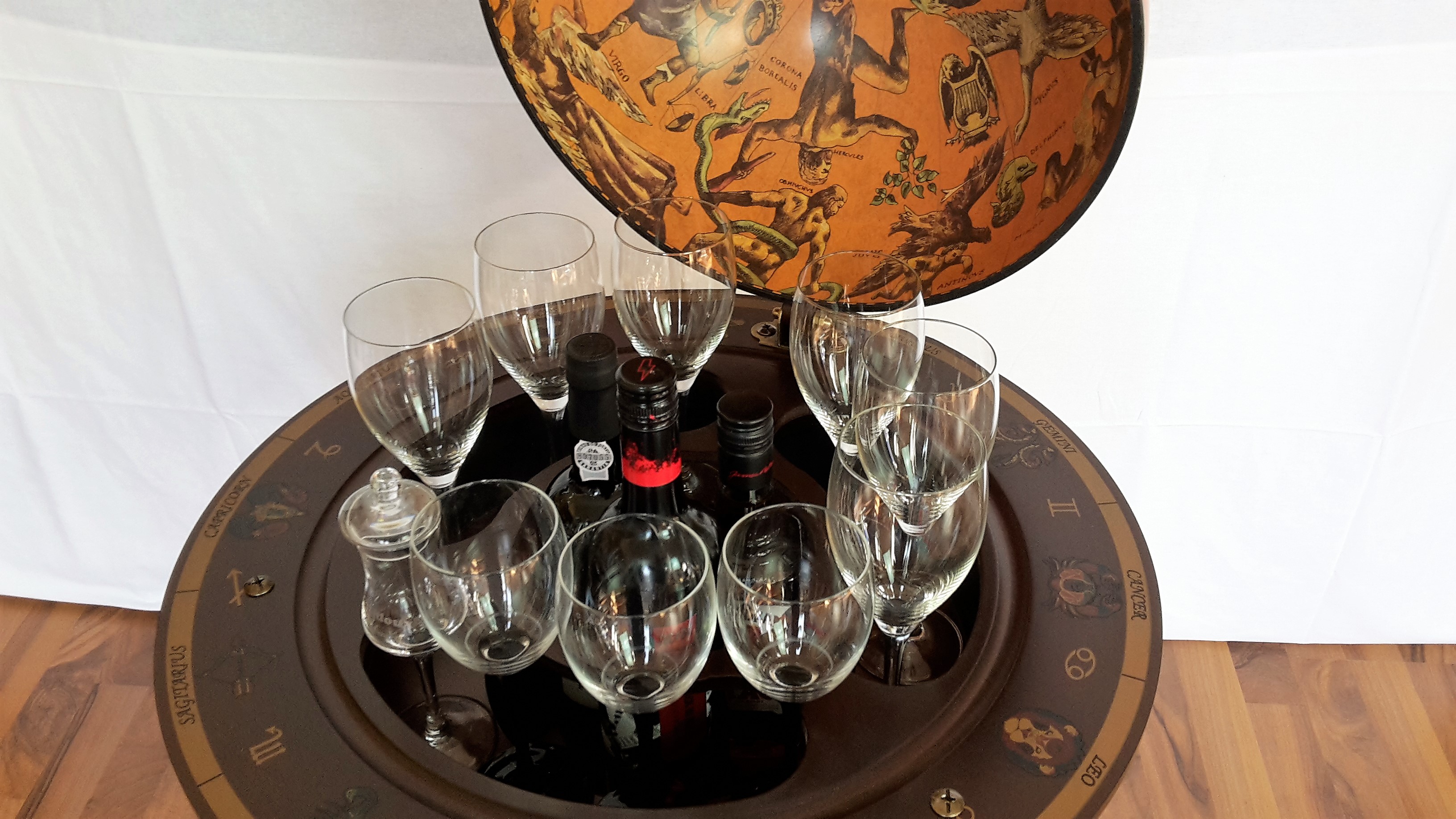 Globus Minibar Enea - Stilvoll genießen - Globus-Bars.de
